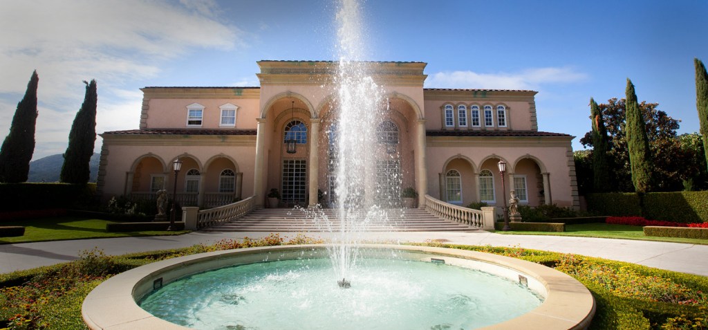 Exploring the Art of Living with Ferrari-Carano Vineyards – ROCKIN RED BLOG